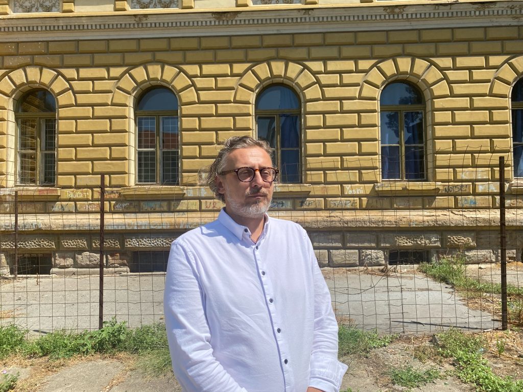 Kako postupiti kada vidite gnezdo stršljena u svom okruženju? - RTV Santos