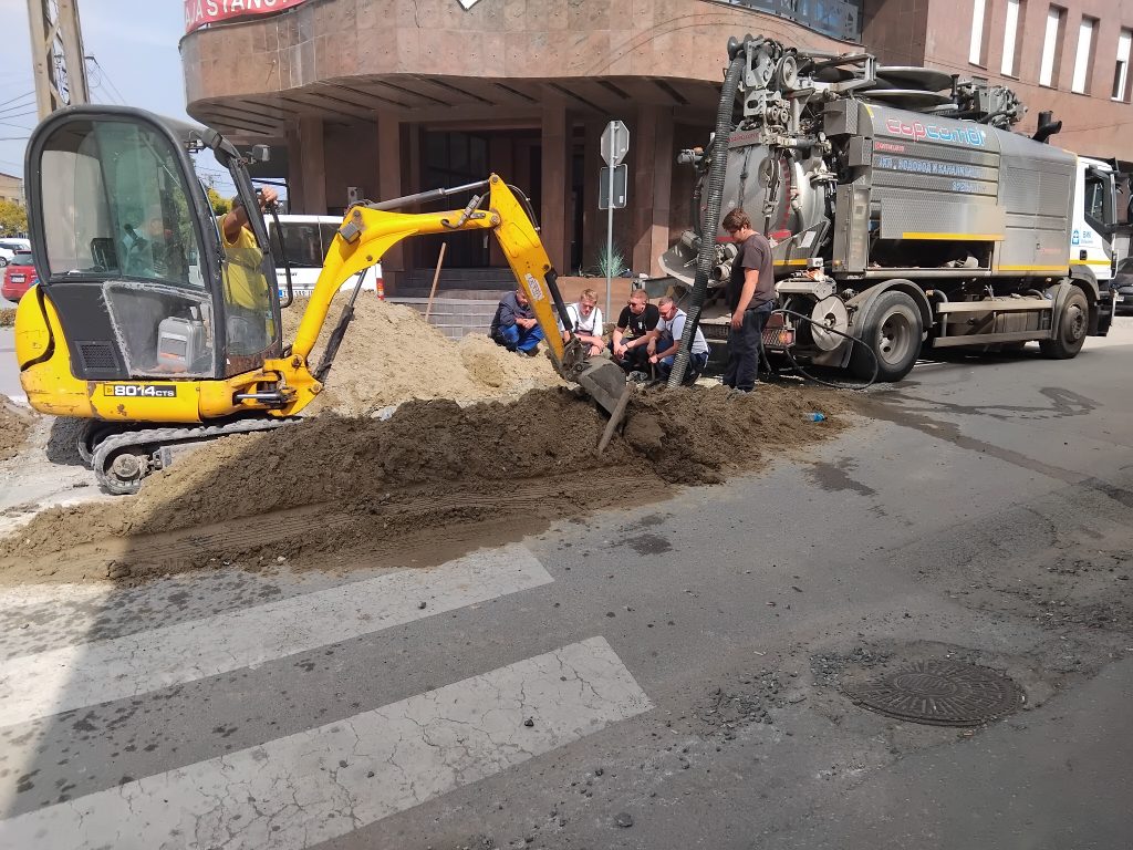 U toku su završni radovi na zameni stare vodovodne mreže novom i ...